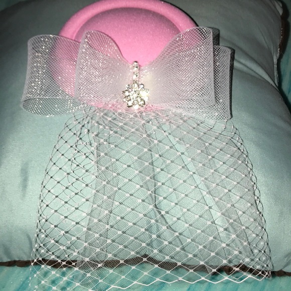 Pink Magnolia | Accessories | New Beautiful Bird Cage Veil Pill Box Hat ...